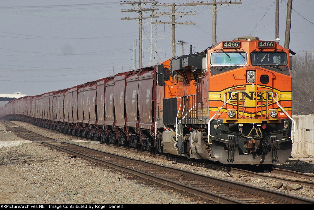 BNSF 4466